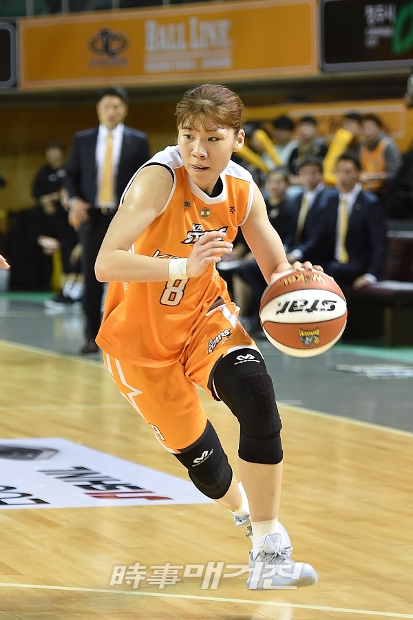 [여자농구] 박혜진, 2라운드 MVP 선정...MIP는 KB 김민정