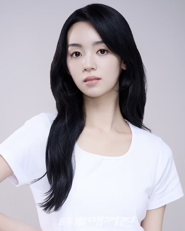 신예 모희서, 뮤직비디오 데뷔부터 ‘주연급 존재감’… 업계가 주목하는 차세대 앰버서더